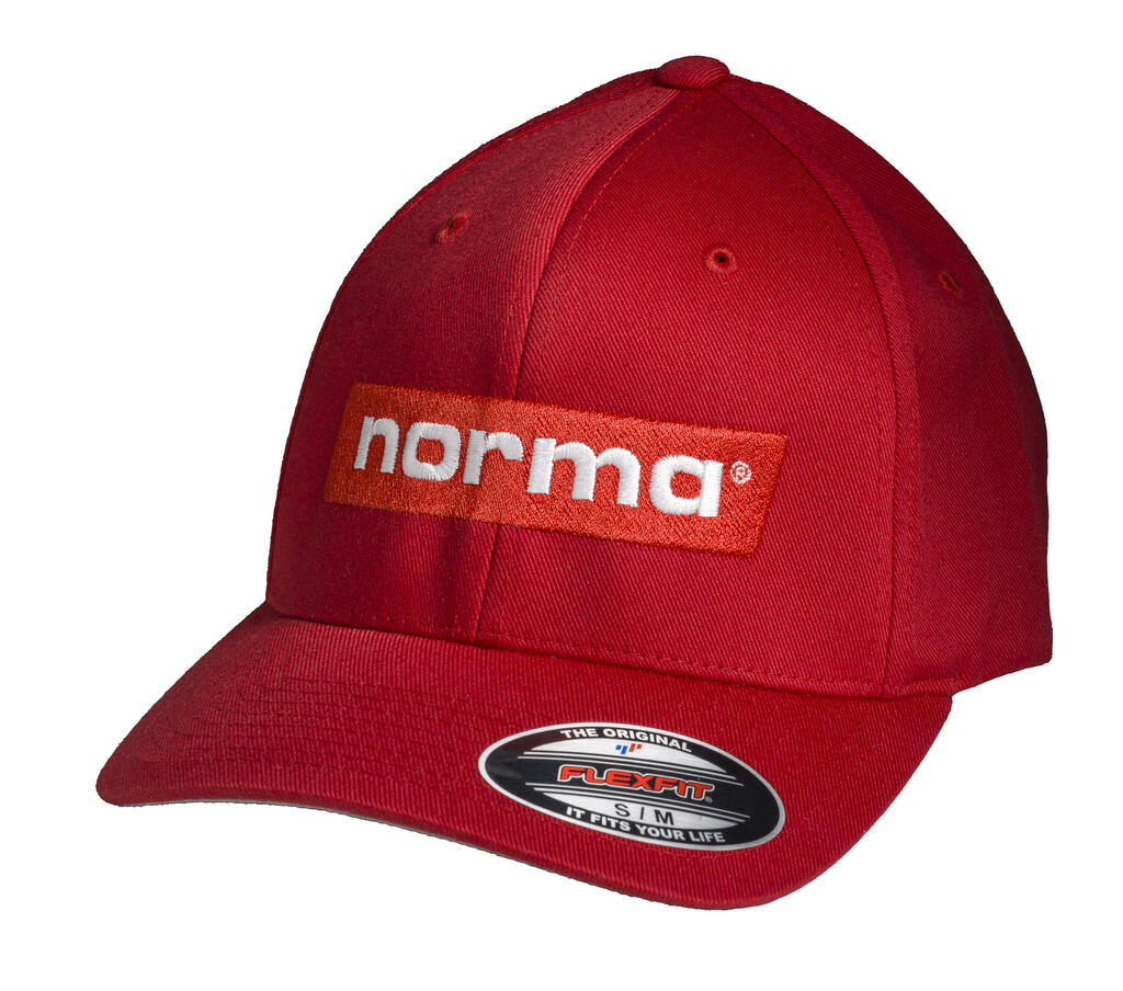 Norma Caps Flexfit rød Rød Flexfit caps i fire størrelser - Norma AS